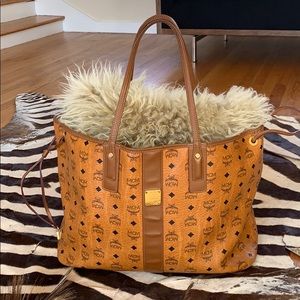 Mgm Handbags on Poshmark